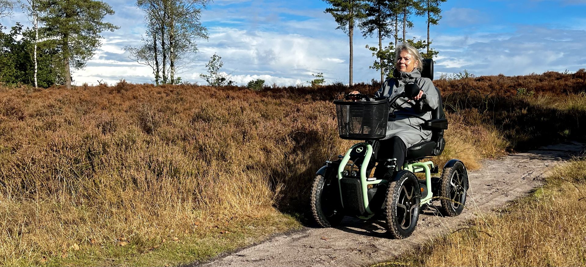 Sterling S800 By Scoozy | Outdoor Mobility Scooter